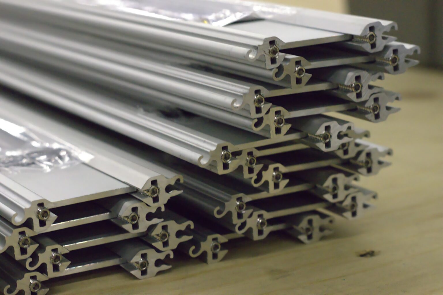 LX6 Clear Shutters | QMi Security Innovations