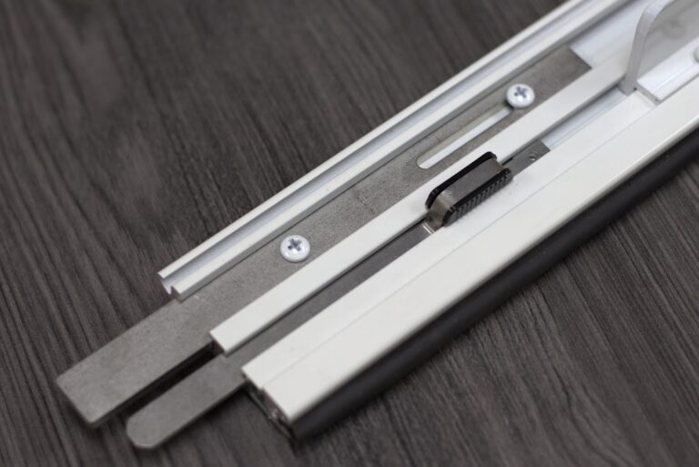 AL8 Commercial Rolling Security Shutters | QMi Security Innovations